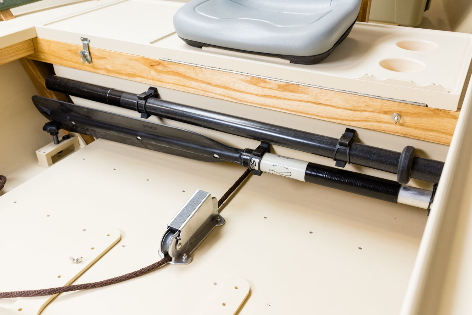 Spare Oar Mount Bracket – Boulder Boat Works